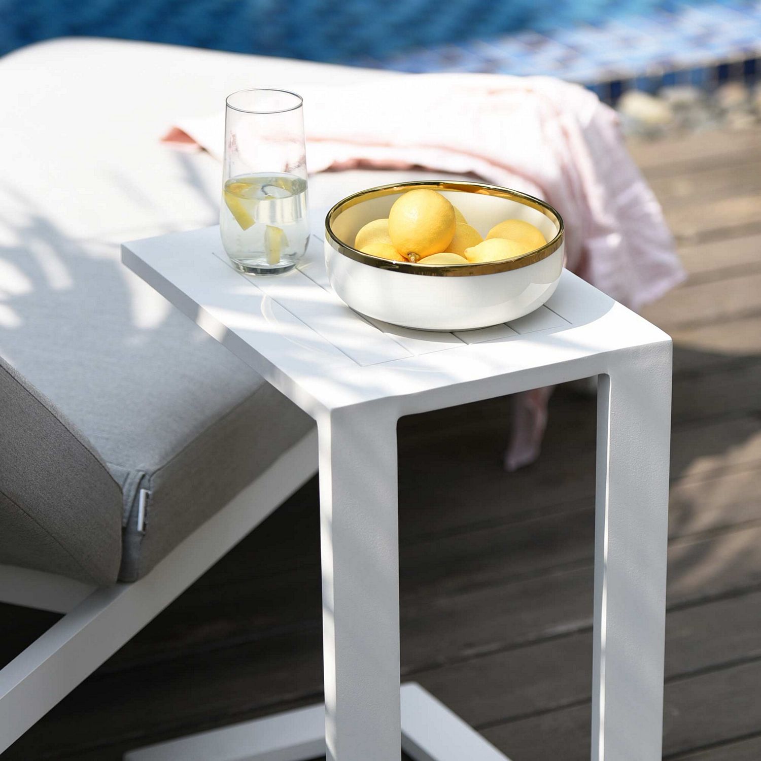 Aluminium side table store
